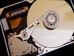Glass May Replace Aluminum In Future Spinning Hard Drives | Computer ...